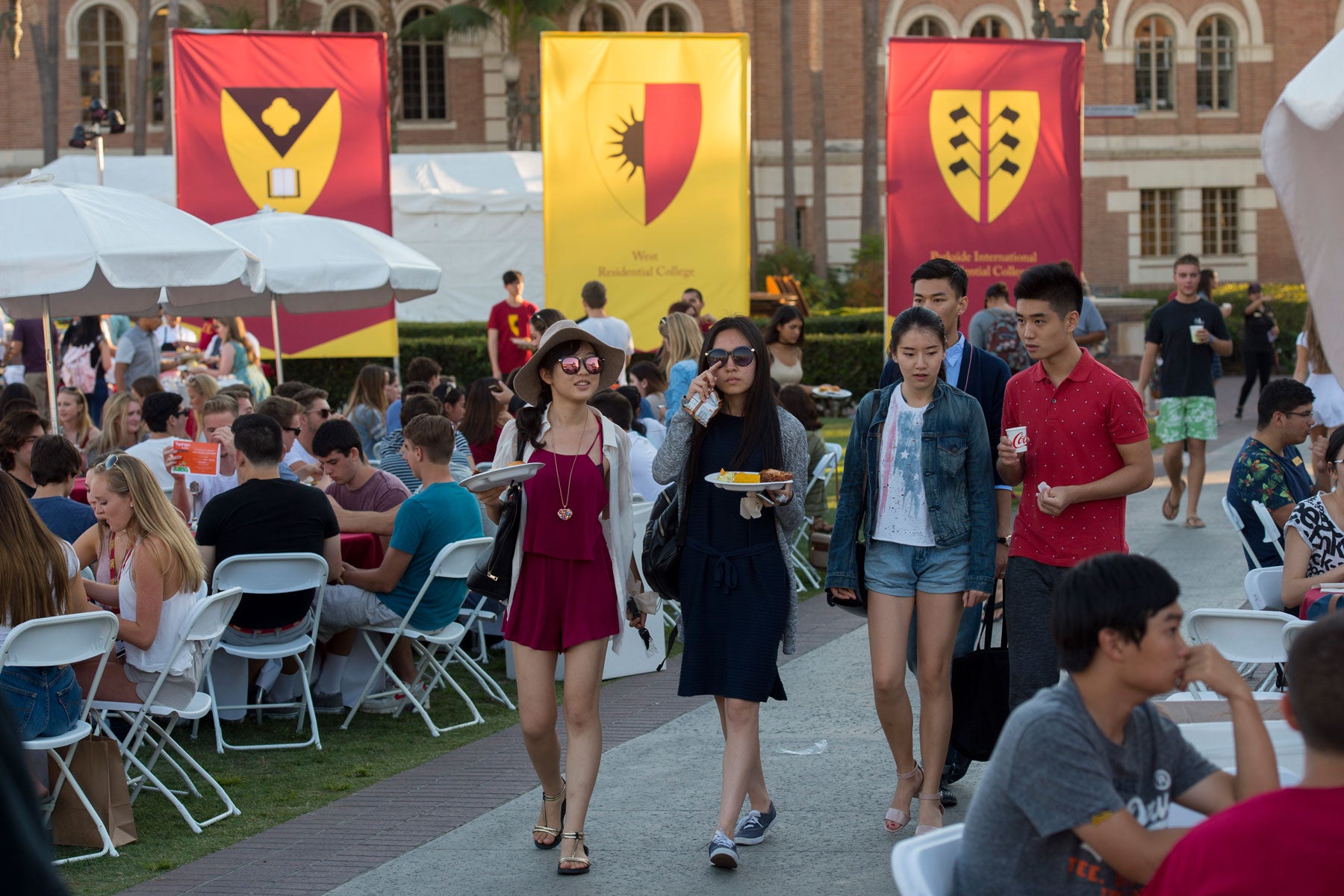 Introducing a new Trojan tradition: the All Hall Dinner - USC Today